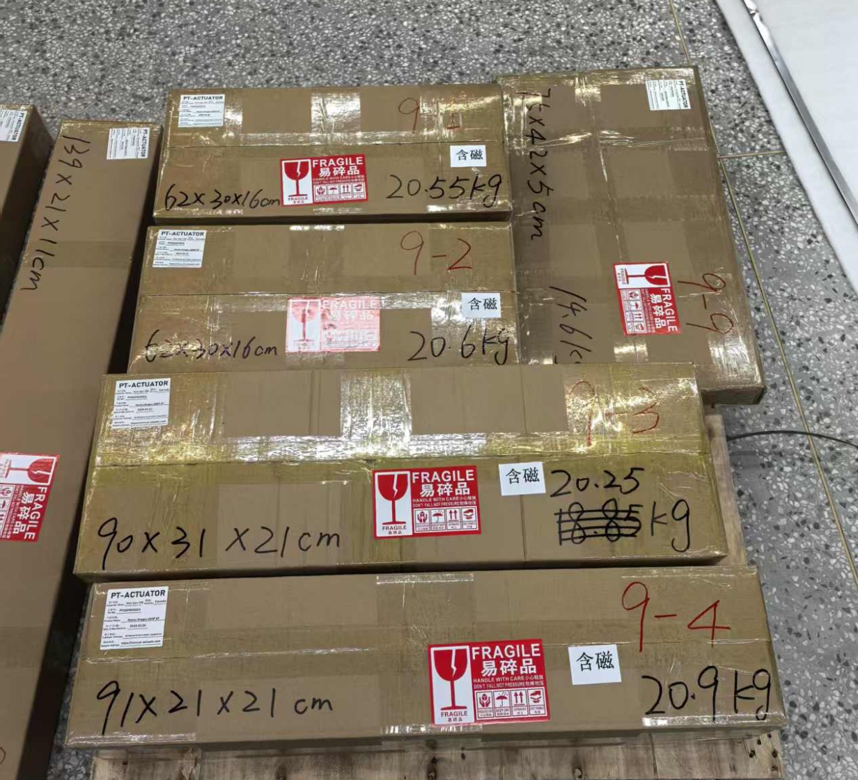 A set of Motion Dragon 6DOF GT were sent to the Canada - PT Actuator